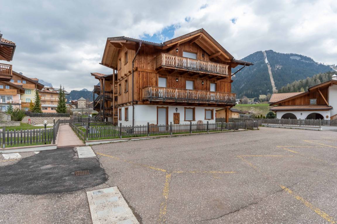 70 M² Apartment ∙ 2 Bedrooms ∙ 4 Guests - Pozza di Fassa