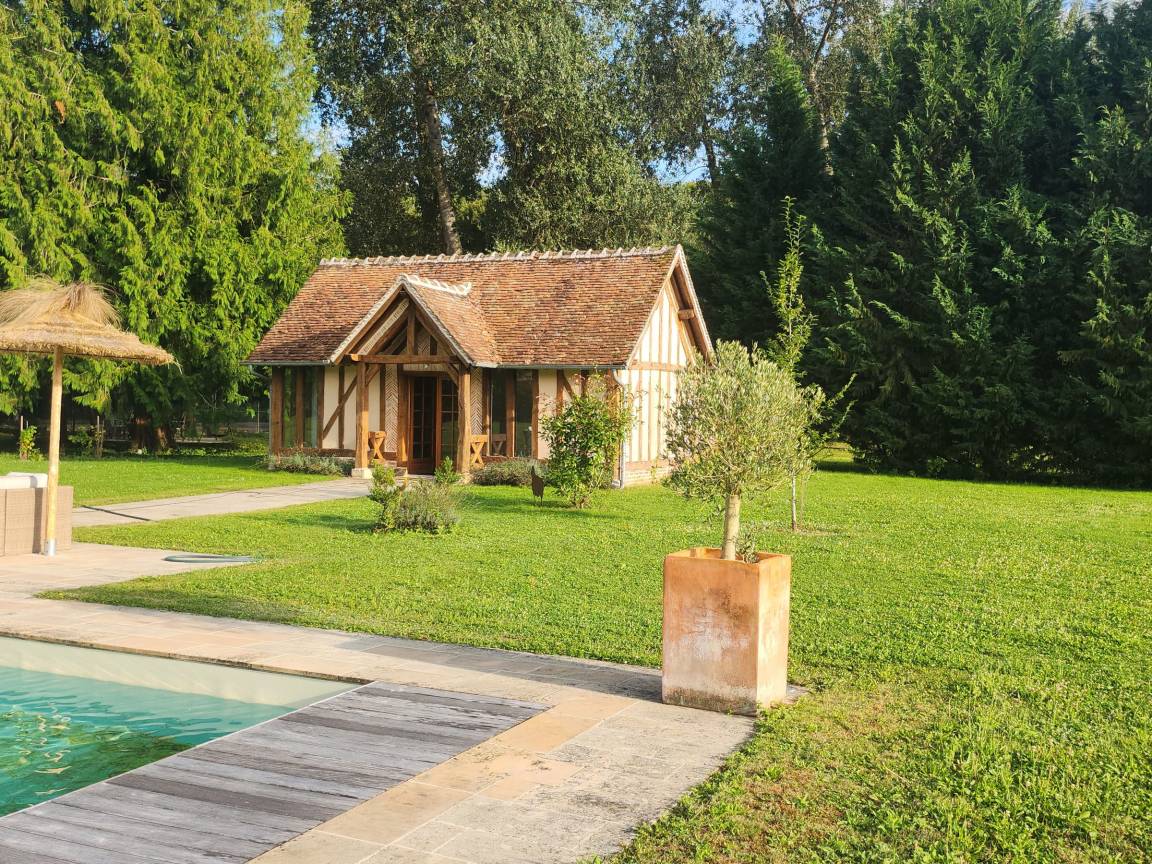 140 M² Cottage ∙ 3 Chambres ∙ 8 Personnes - Villeneuve-sur-Yonne