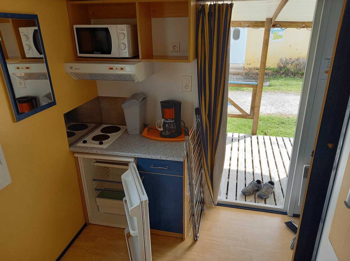 12 M² Camping-unterkunft ∙ 1 Schlafzimmer ∙ 2 Gäste - Côte-d'Or