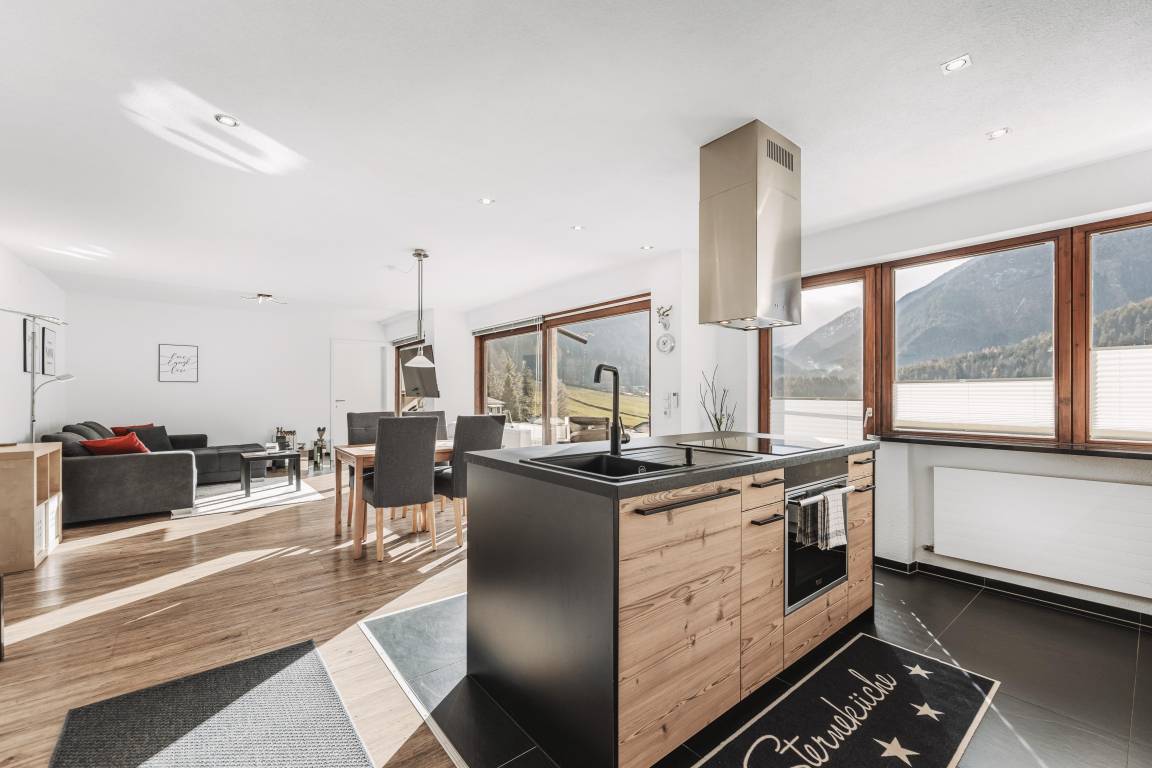 76 M² Ferienwohnung ∙ 2 Schlafzimmer ∙ 4 Gäste - Oetz