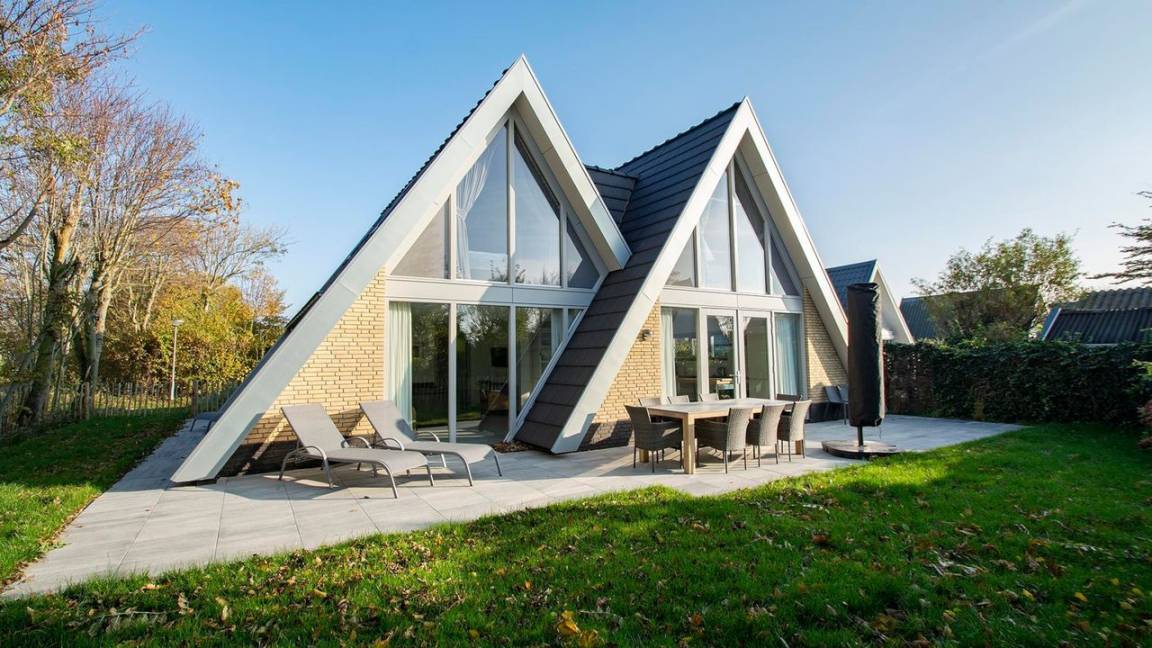 150 M² Apartment ∙ 5 Bedrooms ∙ 10 Guests - Den Helder