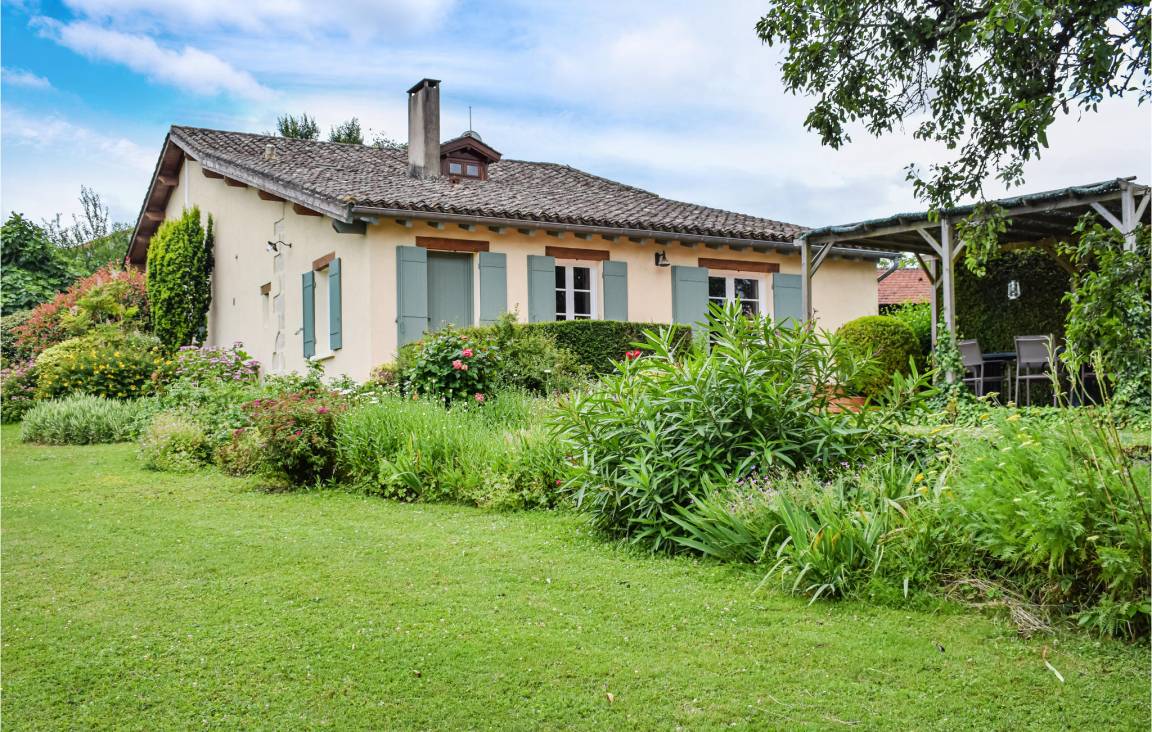 170 M² Maison De Vacances ∙ 4 Chambres ∙ 7 Personnes - Lauzun