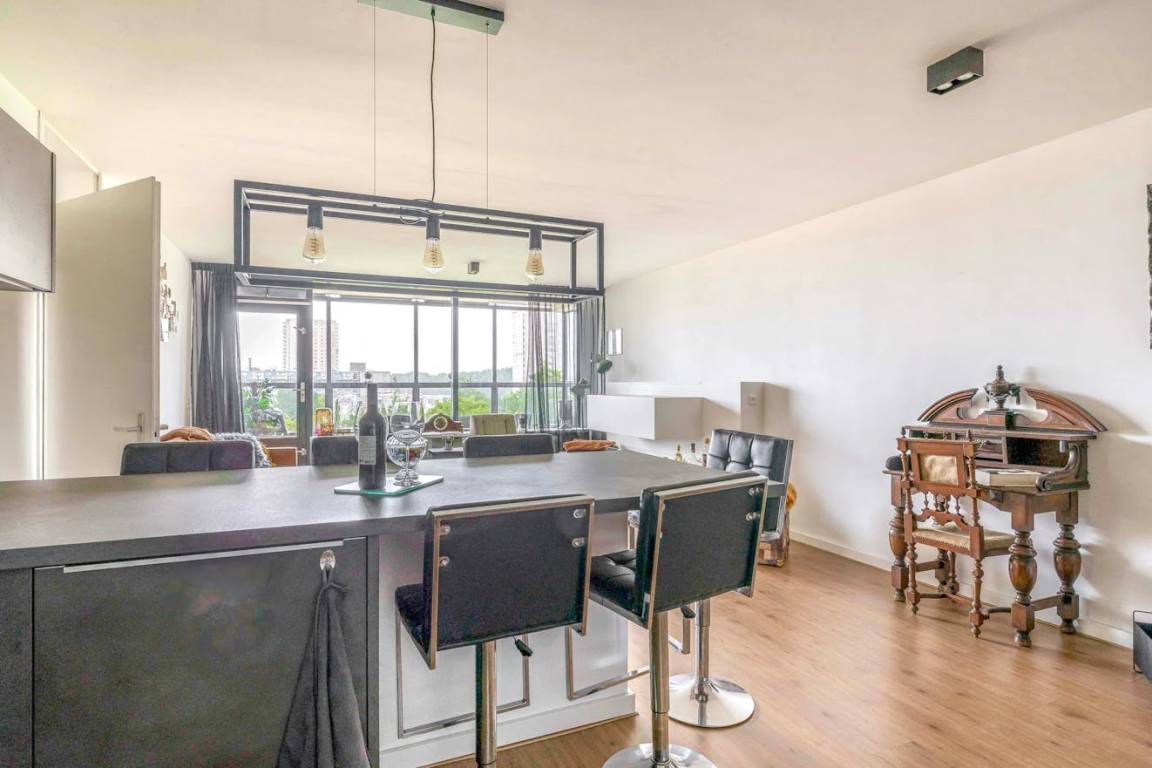 85 M² Apartamento ∙ 2 Habitaciones ∙ 2 Huéspedes - Rotterdam