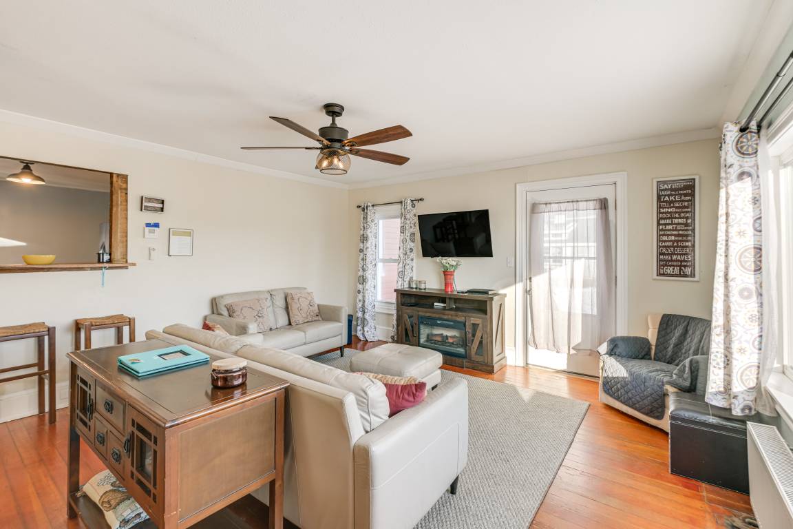 115 M² House ∙ 3 Bedrooms ∙ 6 Guests - Bangor, ME