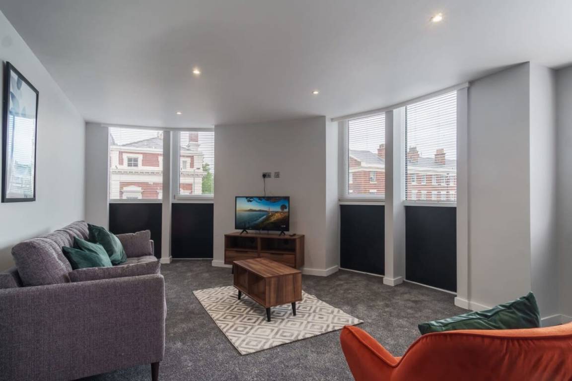 70 M² Apartment ∙ 2 Bedrooms ∙ 4 Guests - Liverpool