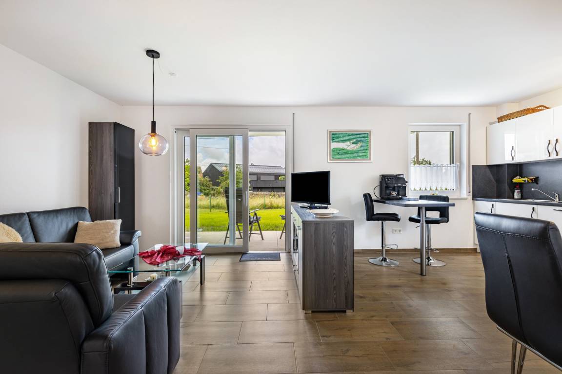 75 M² Apartamento ∙ 2 Habitaciones ∙ 4 Huéspedes - Albstadt