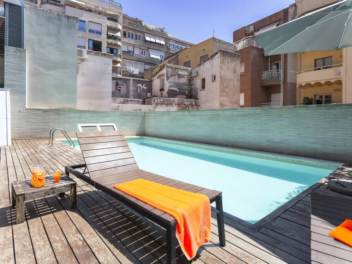 85 M² Apartamento ∙ 3 Habitaciones ∙ 8 Huéspedes - El Prat de Llobregat