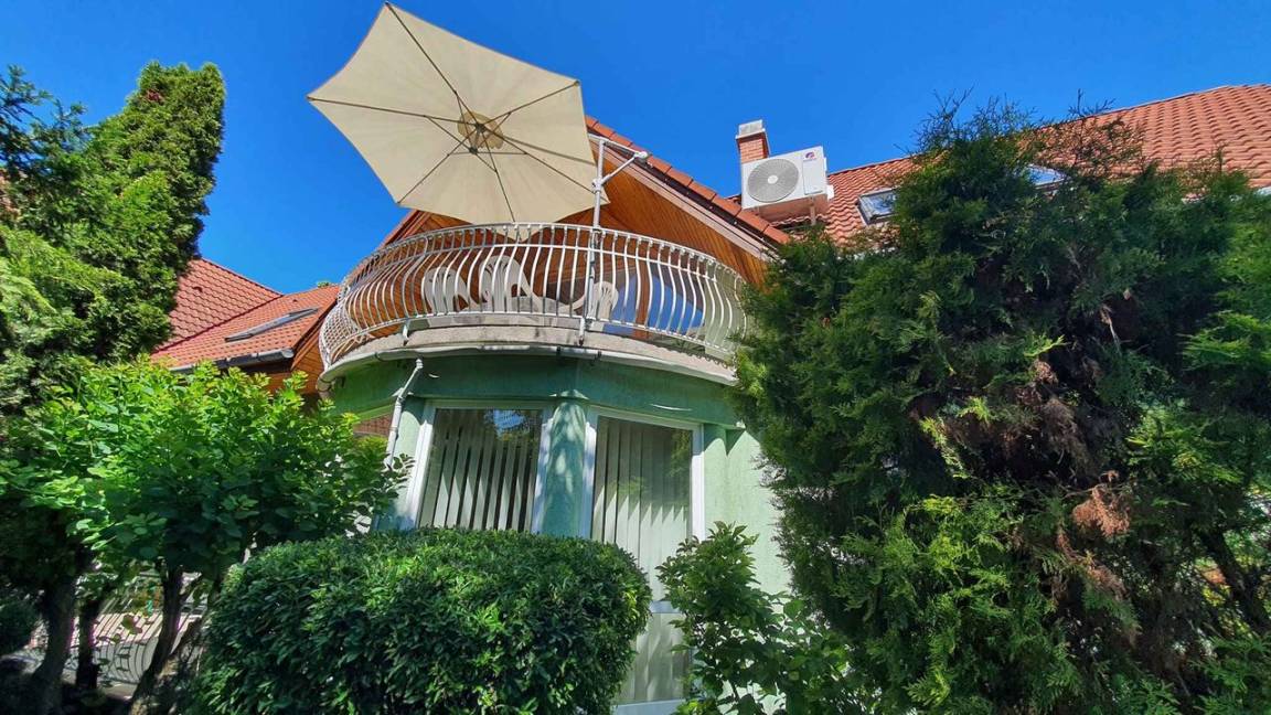 100 M² Apartment ∙ 3 Bedrooms ∙ 6 Guests - Csopak