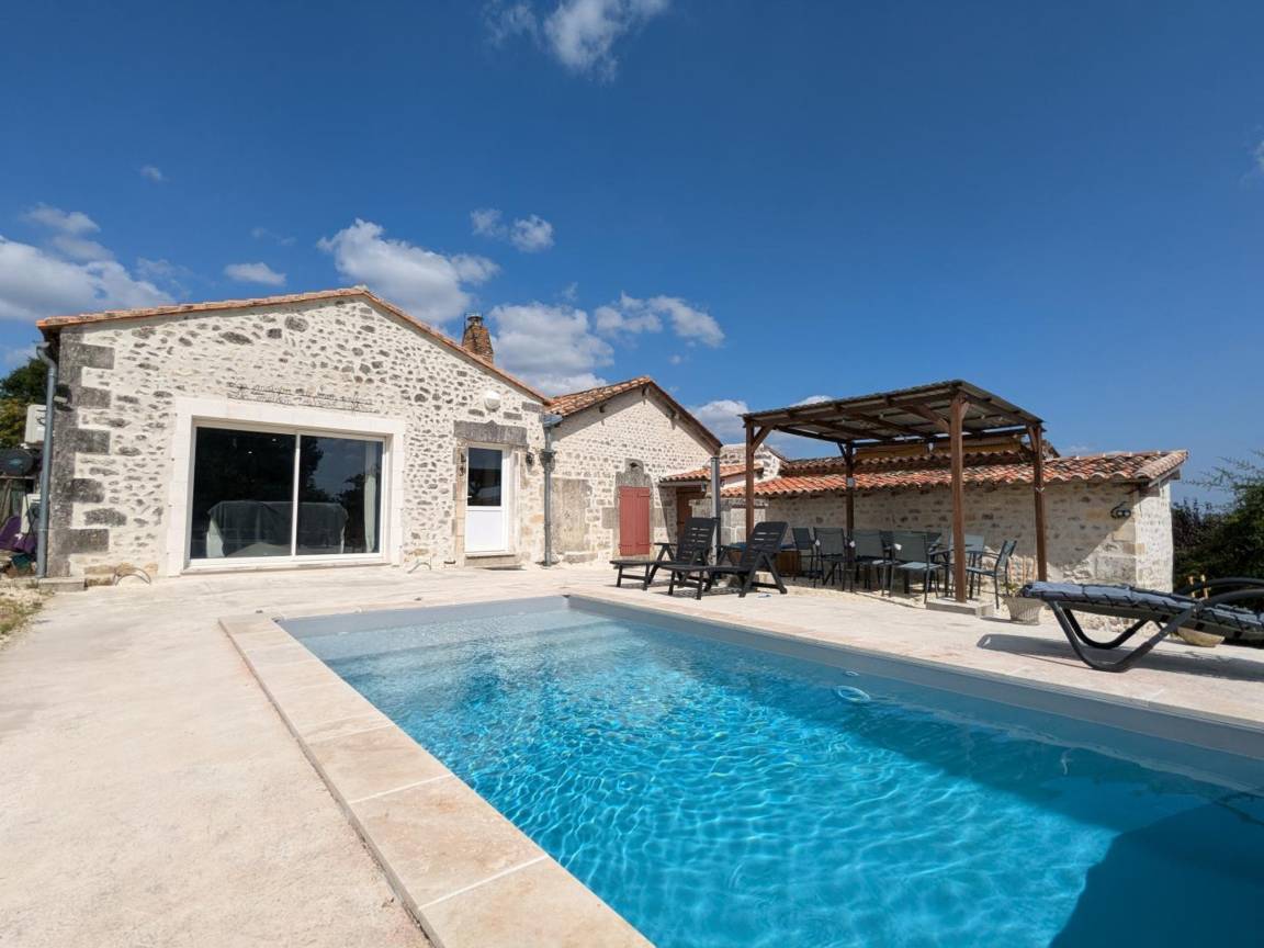 160 M² Cottage ∙ 4 Chambres ∙ 11 Personnes - Jardins du logis de Forge