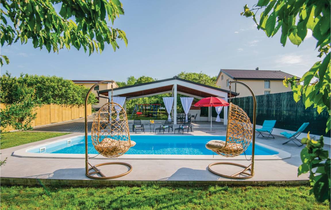 115 M² Ferienhaus ∙ 3 Schlafzimmer ∙ 6 Gäste - Kroatien