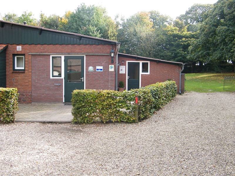 Huis ∙ 10 Slaapkamers ∙ 40 Gasten - Roermond