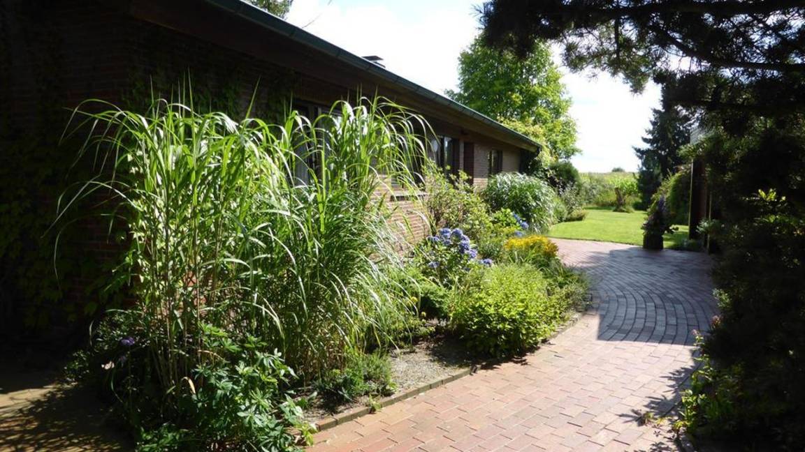160 M² Ferienhaus ∙ 2 Schlafzimmer ∙ 4 Gäste - Westerstede