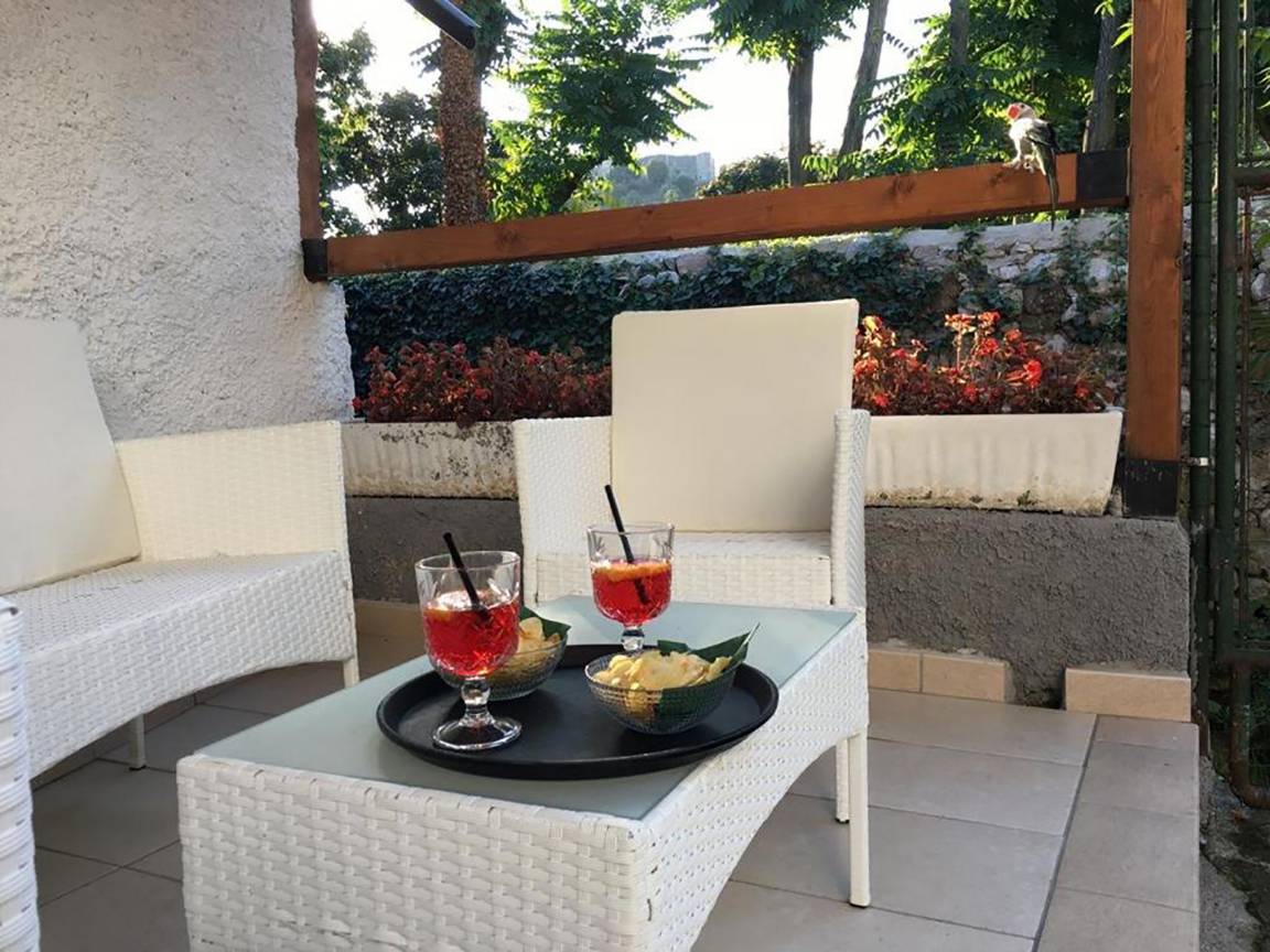 70 M² Ferienwohnung ∙ 2 Schlafzimmer ∙ 4 Gäste - Padenghe sul Garda