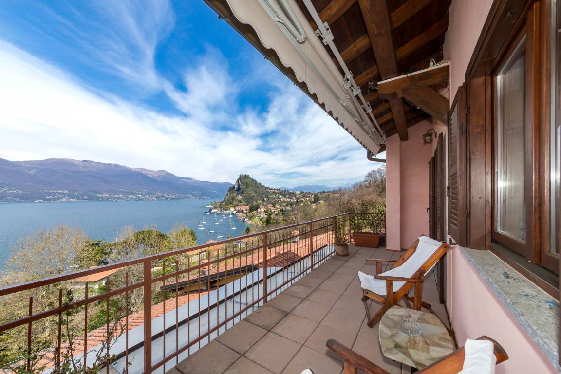 160 M² Ferienhaus ∙ 2 Schlafzimmer ∙ 6 Gäste - Luino
