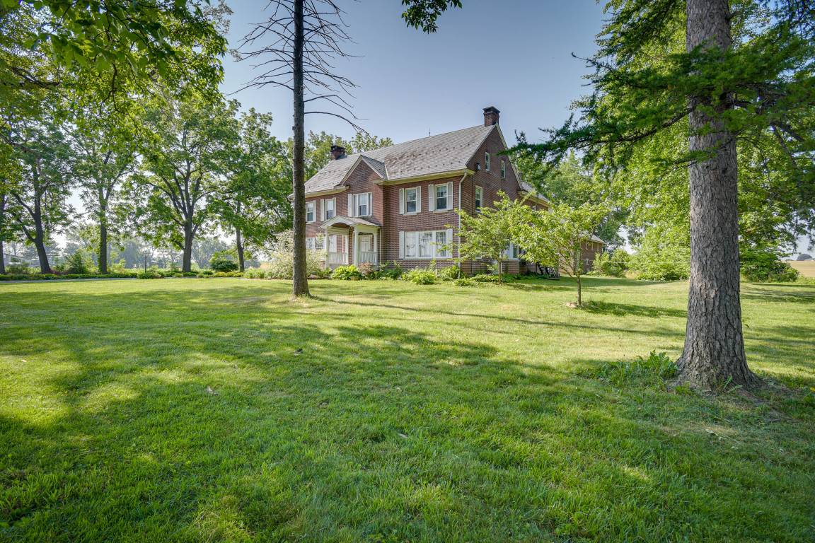 387 M² House ∙ 7 Bedrooms ∙ 12 Guests - Lancaster, PA
