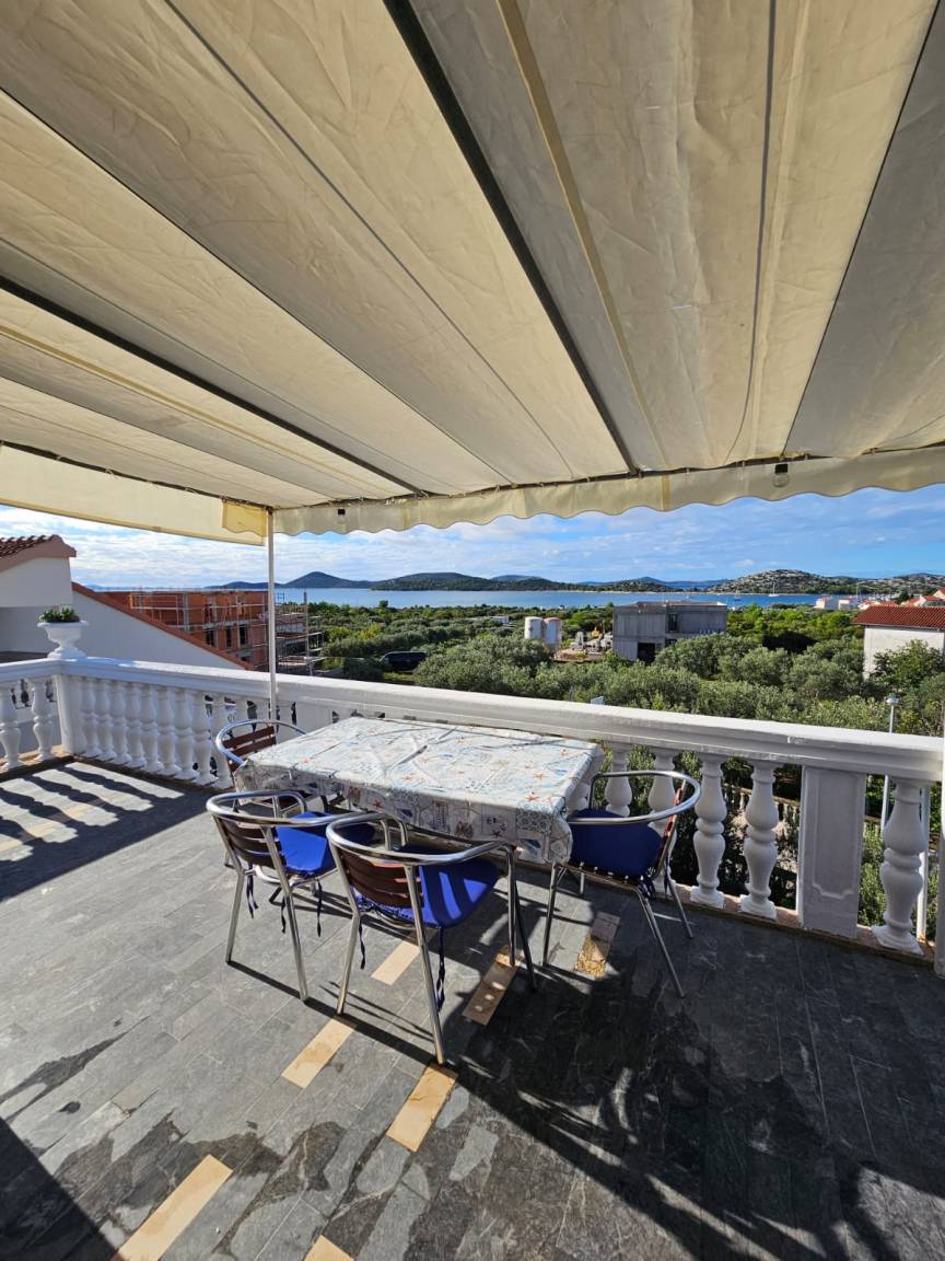 75 M² Apartment ∙ 2 Bedrooms ∙ 5 Guests - Vodice