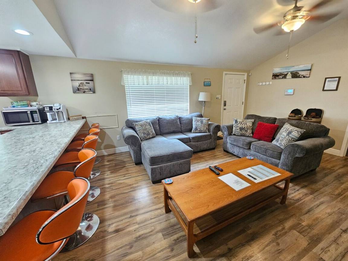 70 M² House ∙ 3 Bedrooms ∙ 2 Guests - Gulfport, MS