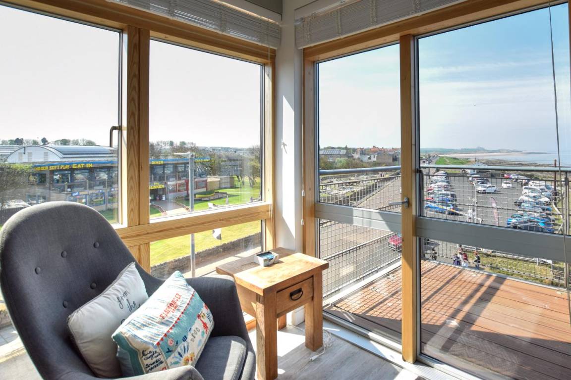 Apartment ∙ 3 Bedrooms ∙ 5 Guests - Bamburgh