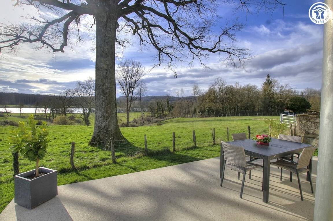 70 M² Gîte ∙ 2 Chambres ∙ 4 Personnes - Morestel