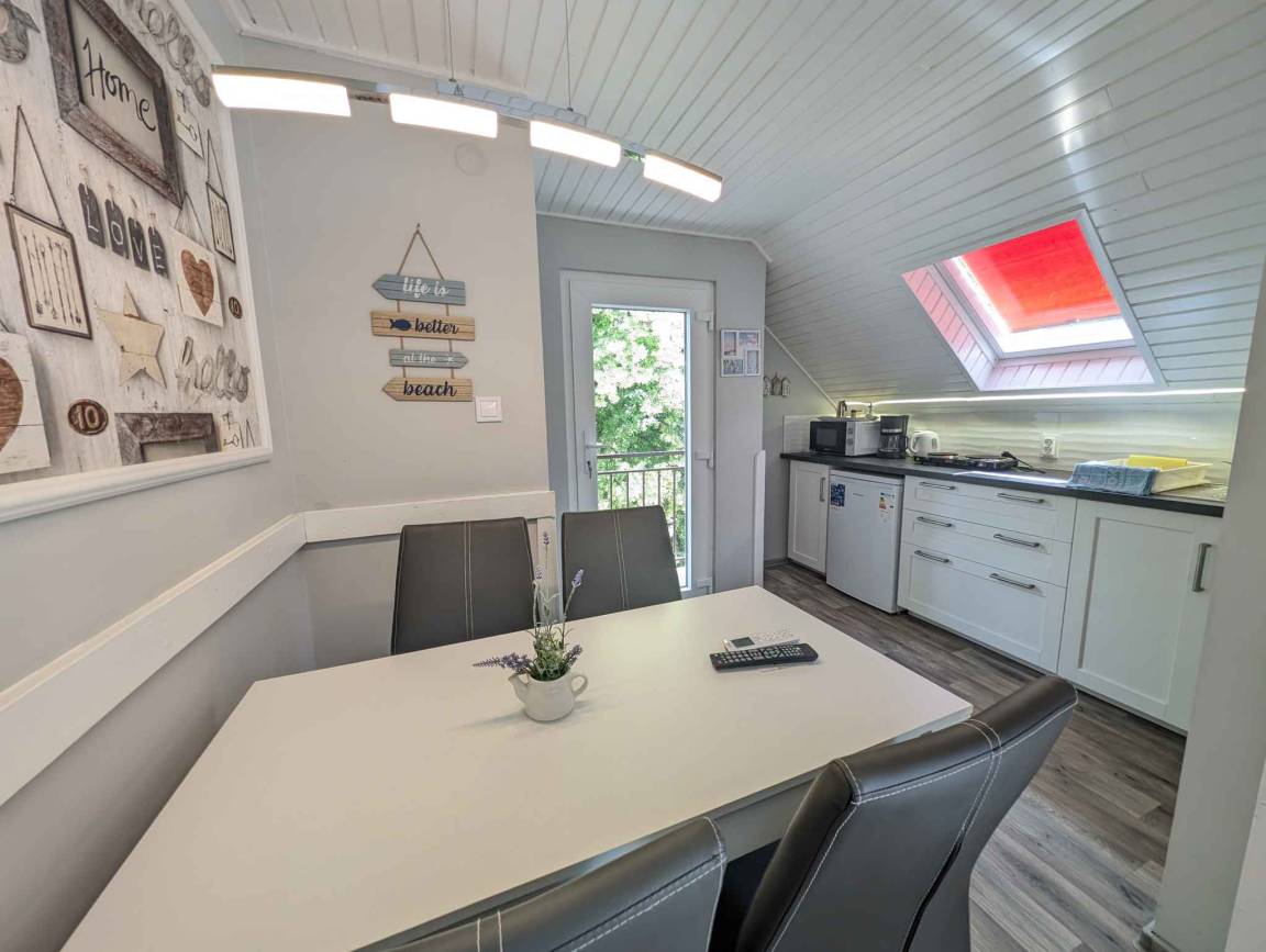 30 M² Apartment ∙ 2 Bedrooms ∙ 4 Guests - Siófok