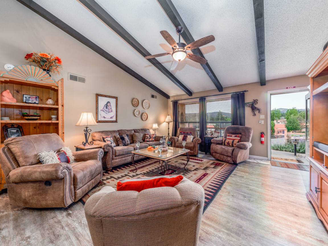 123 M² Condo ∙ 3 Bedrooms ∙ 6 Guests - Ruidoso, NM