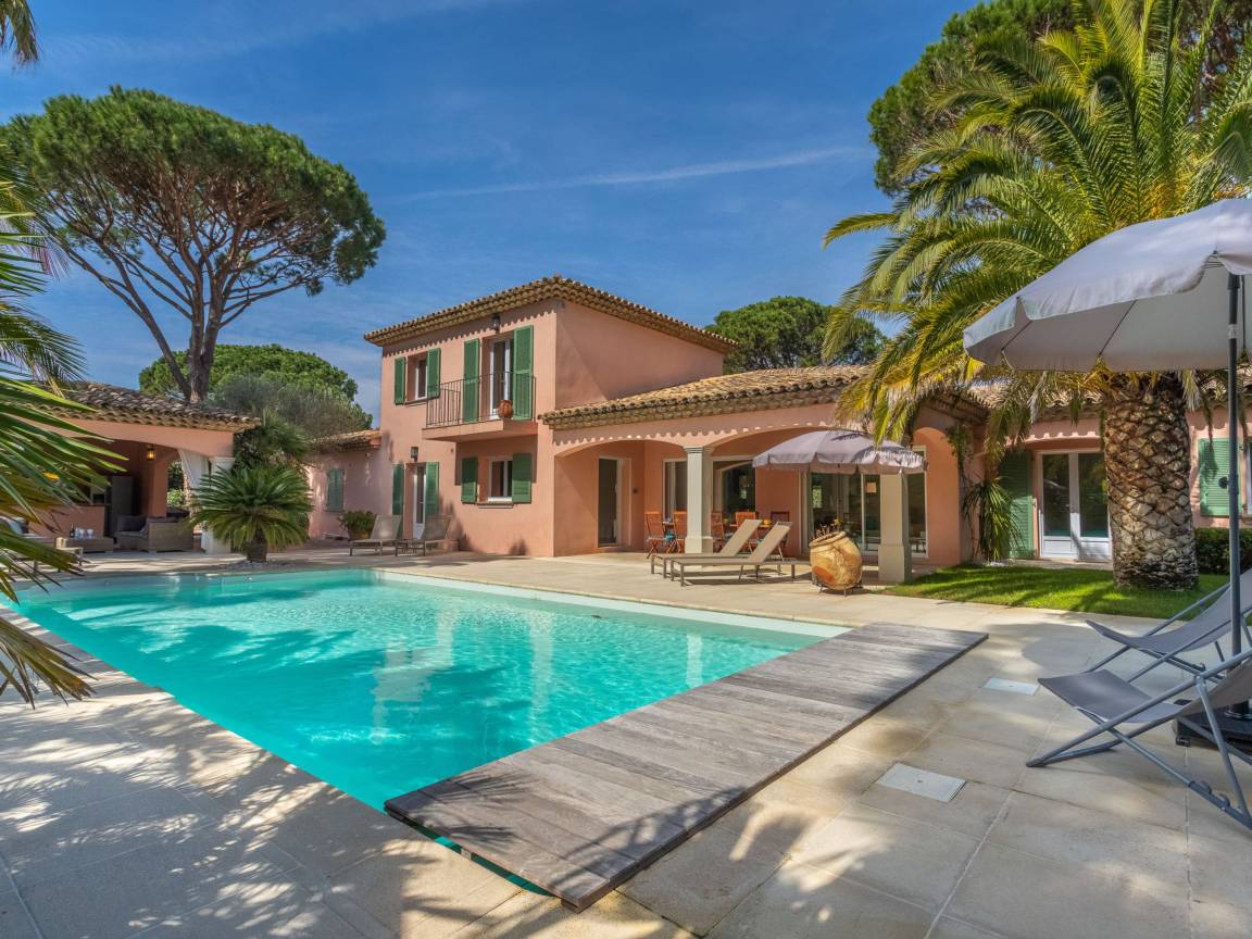 160 M² Villa ∙ 1 Chambre ∙ 8 Personnes - Grimaud