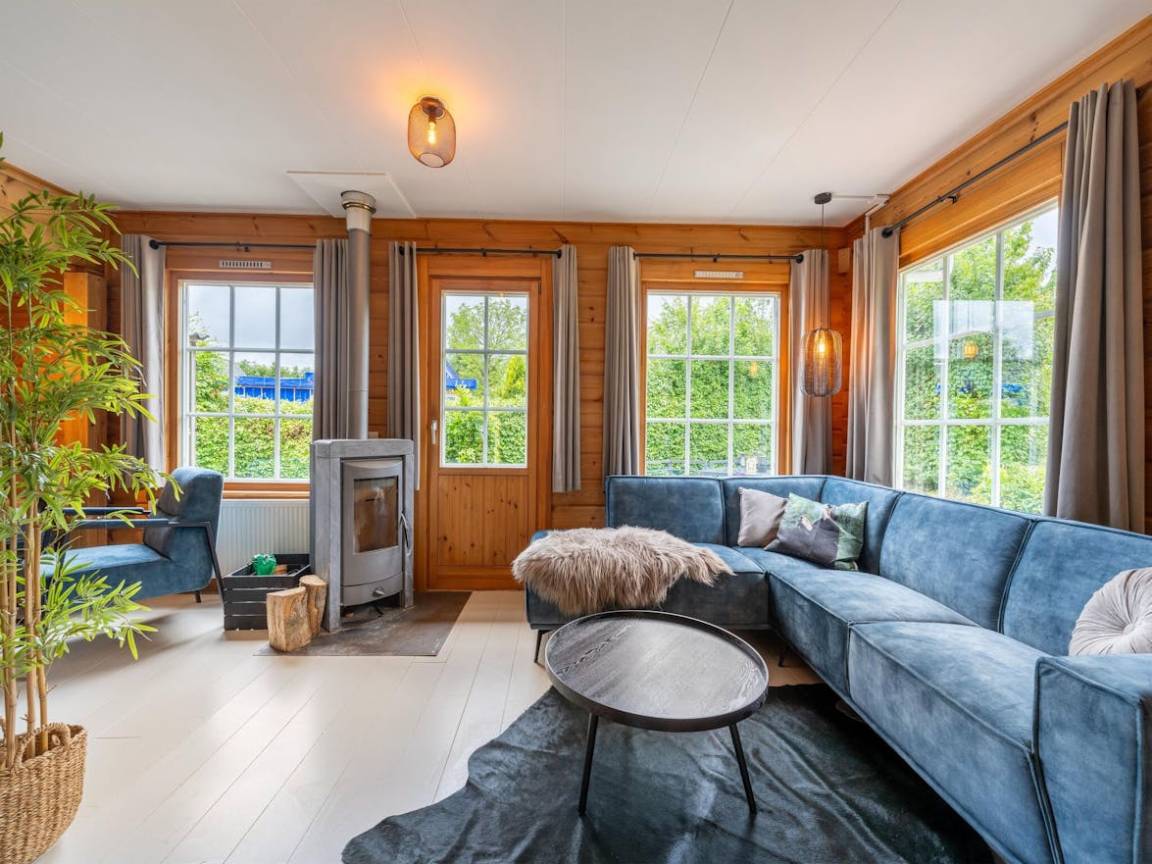 108 M² House ∙ 3 Bedrooms ∙ 6 Guests - Groningen