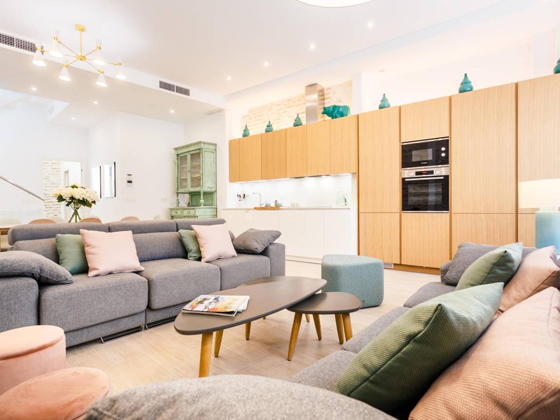 340 M² Villa ∙ 6 Schlafzimmer ∙ 12 Gäste - Sevilla