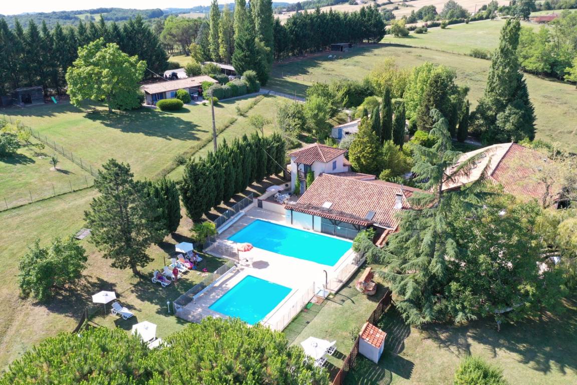 35 M² Gîte ∙ 2 Chambres ∙ 48 Personnes - Villeneuve-sur-Lot