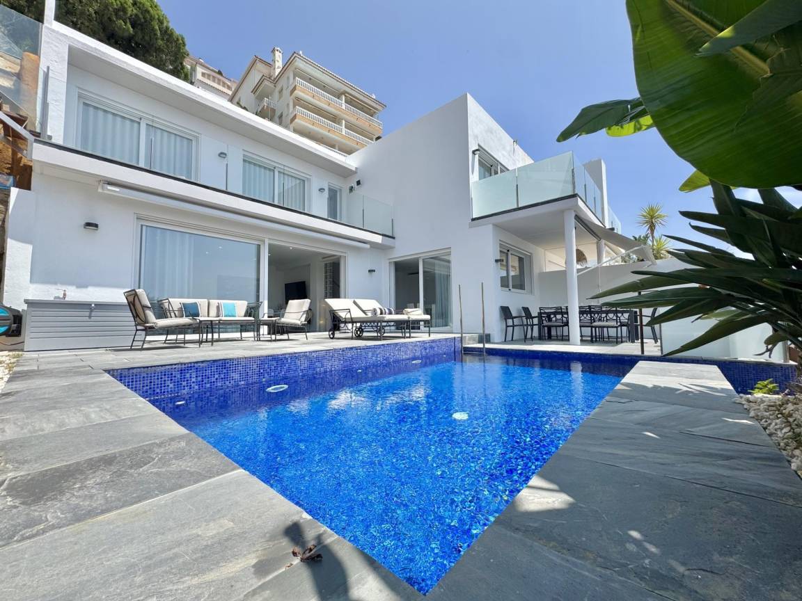 122 M² Villa ∙ 3 Habitaciones ∙ 6 Huéspedes - Cadaqués