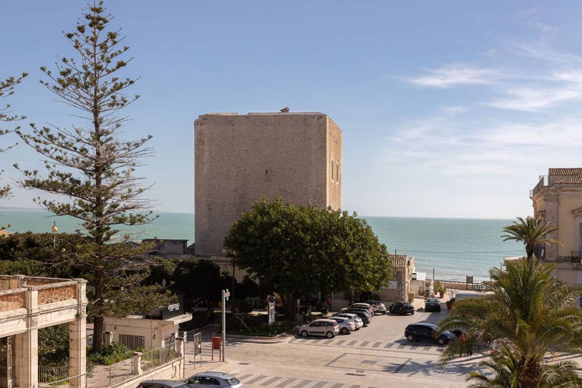 90 M² Apartment ∙ 2 Bedrooms ∙ 6 Guests - Pozzallo