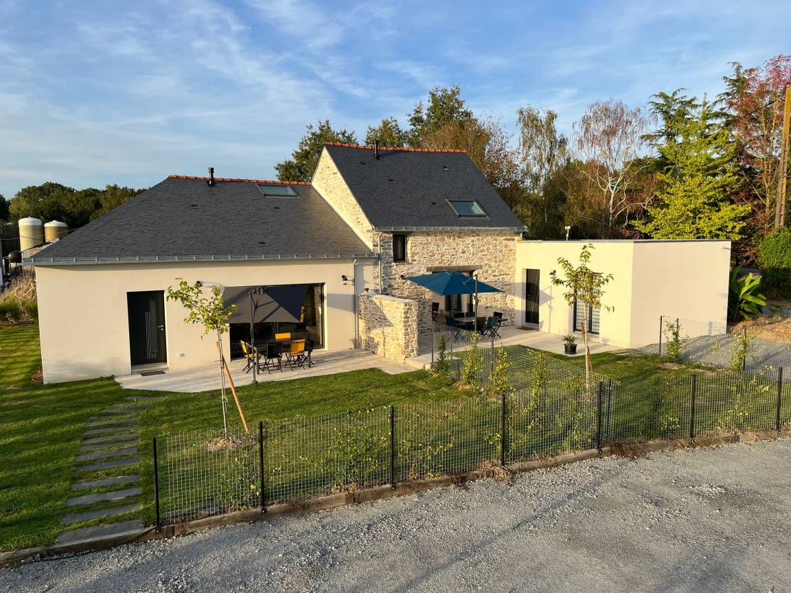 98 M² Cottage ∙ 3 Chambres ∙ 6 Personnes - Nort-sur-Erdre