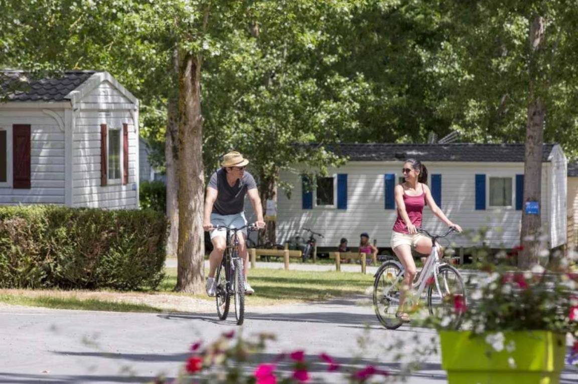 28 M² Camping ∙ 2 Chambres ∙ 6 Personnes - Loir-et-Cher