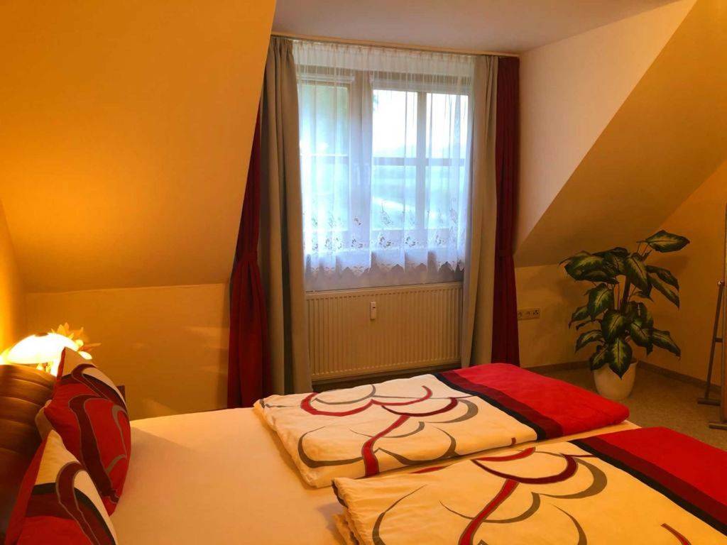 60 M² Ferienwohnung ∙ 1 Schlafzimmer ∙ 4 Gäste - Pottenstein