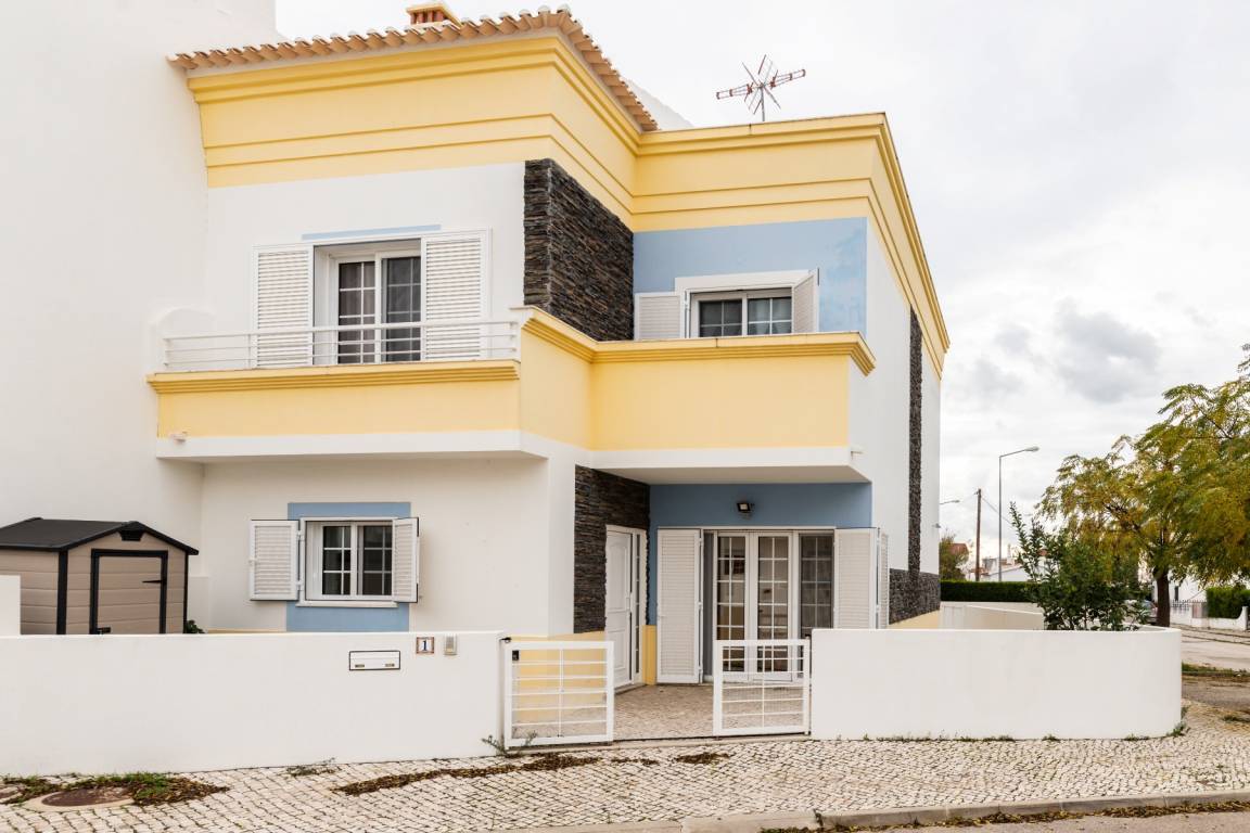 130 M² House ∙ 3 Bedrooms ∙ 6 Guests - Altura, Portugal