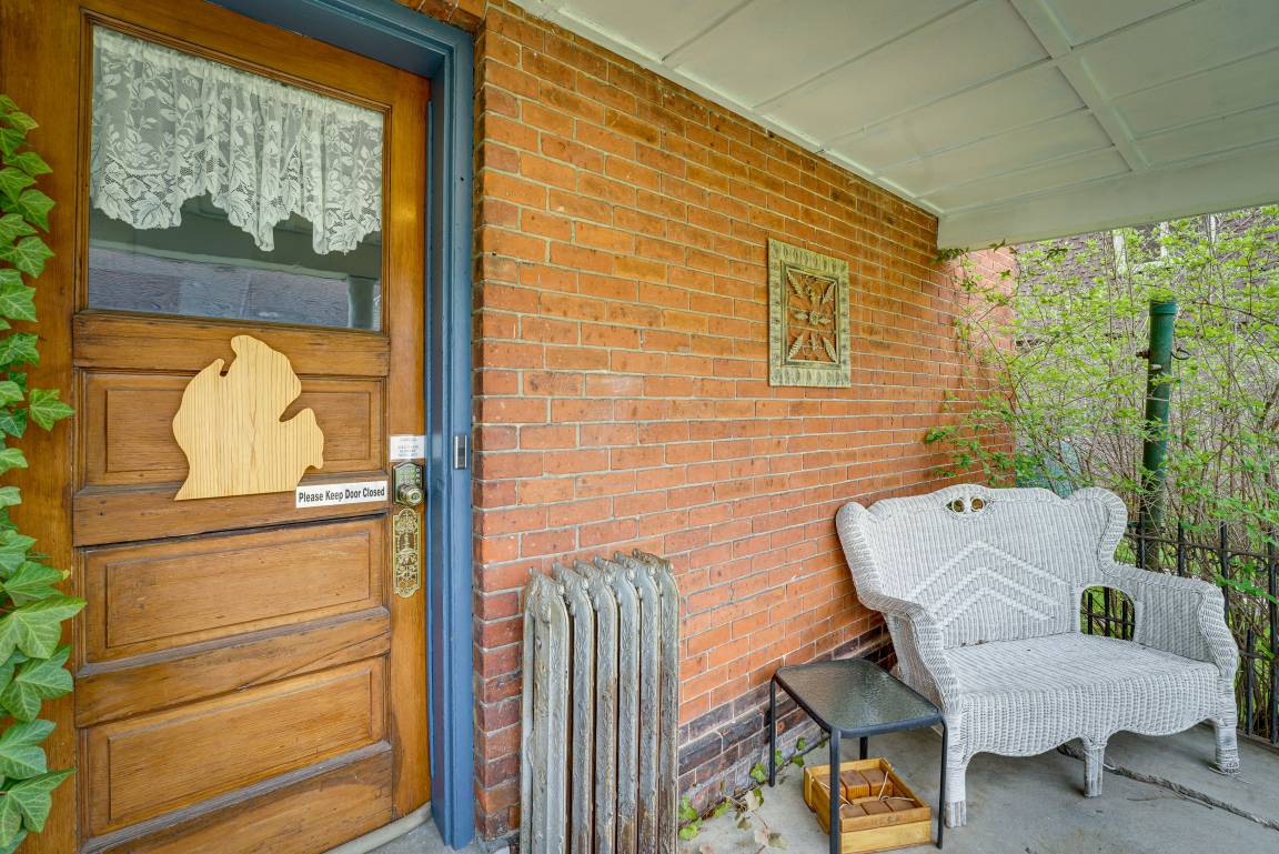 195 M² House ∙ 5 Bedrooms ∙ 9 Guests - Manistee, MI