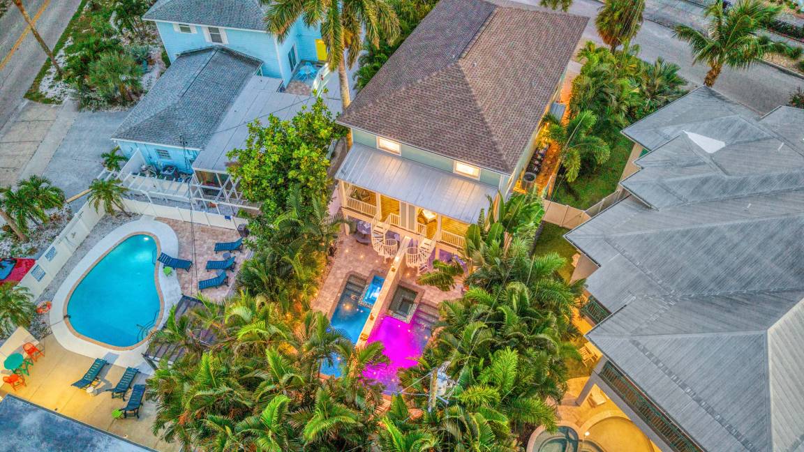 247 M² House ∙ 6 Bedrooms ∙ 28 Guests - Sarasota, FL