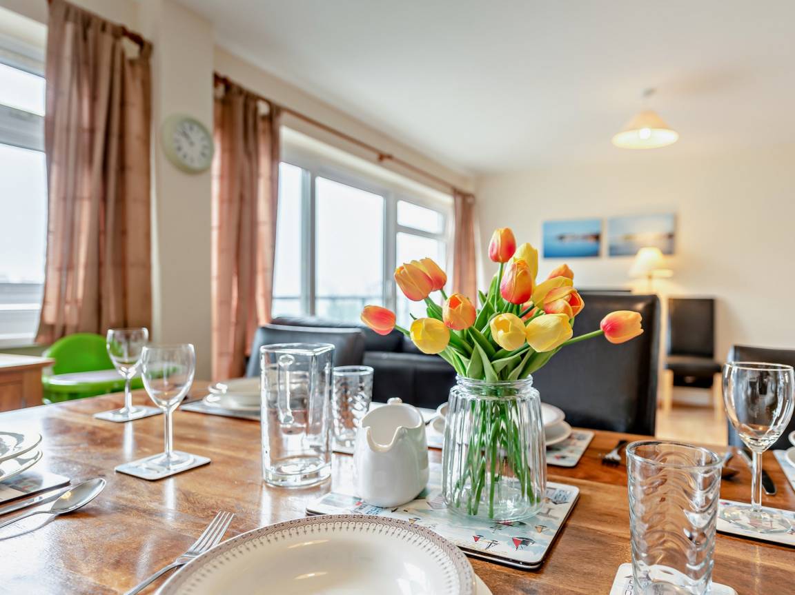 Cottage ∙ 3 Bedrooms ∙ 6 Guests - Tenby