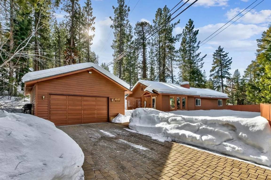 151 M² House ∙ 3 Bedrooms ∙ 8 Guests - Lake Tahoe