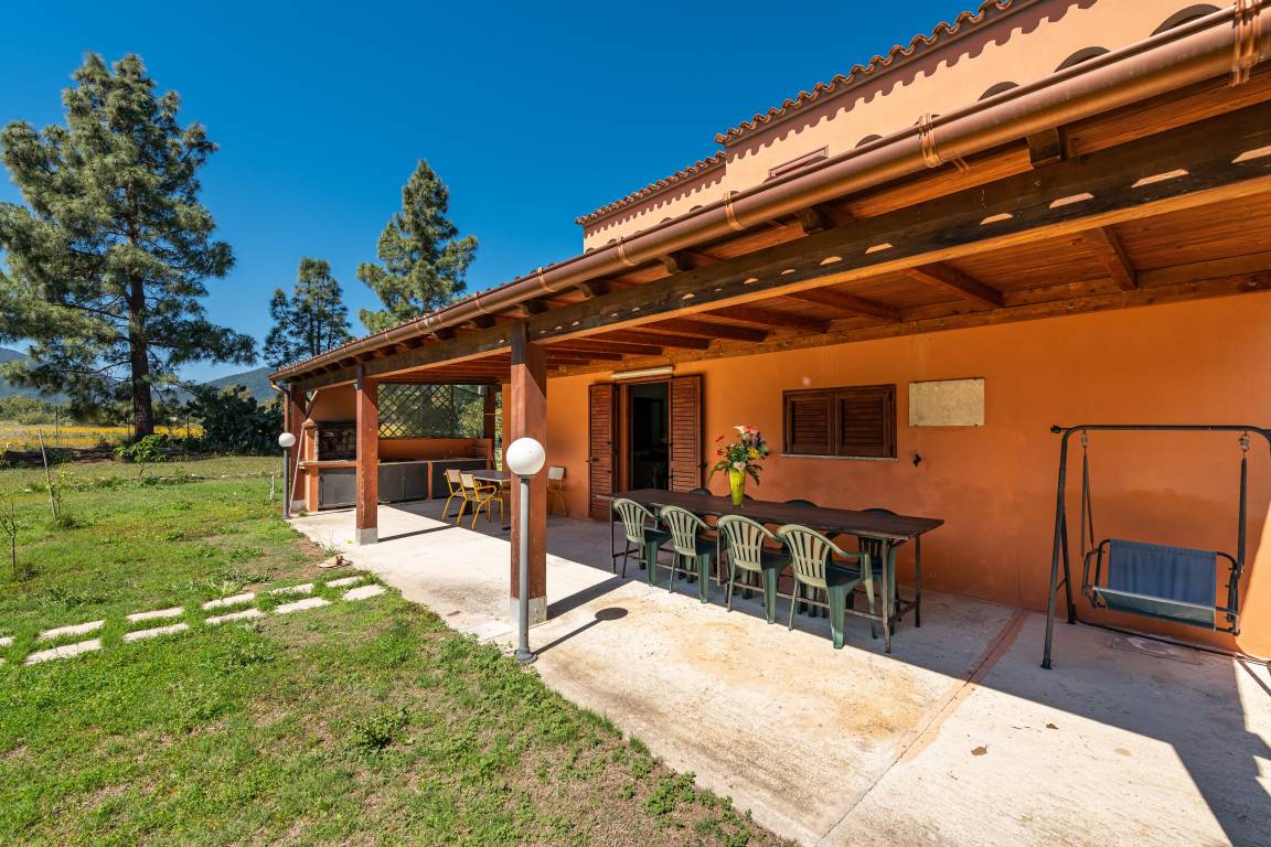 55 M² Casa ∙ 2 Habitaciones ∙ 6 Huéspedes - Castiadas