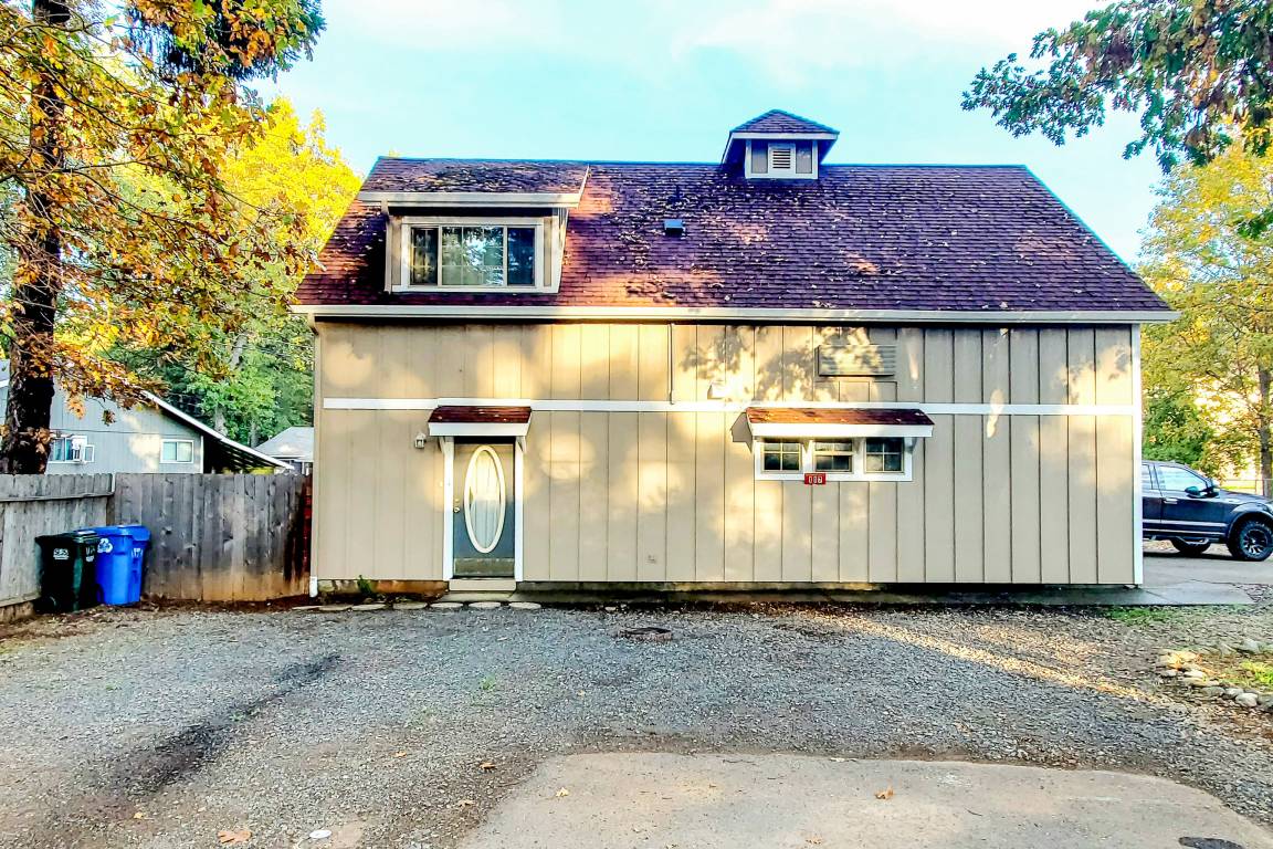 83 M² House ∙ 1 Bedroom ∙ 4 Guests - Cave Junction, OR