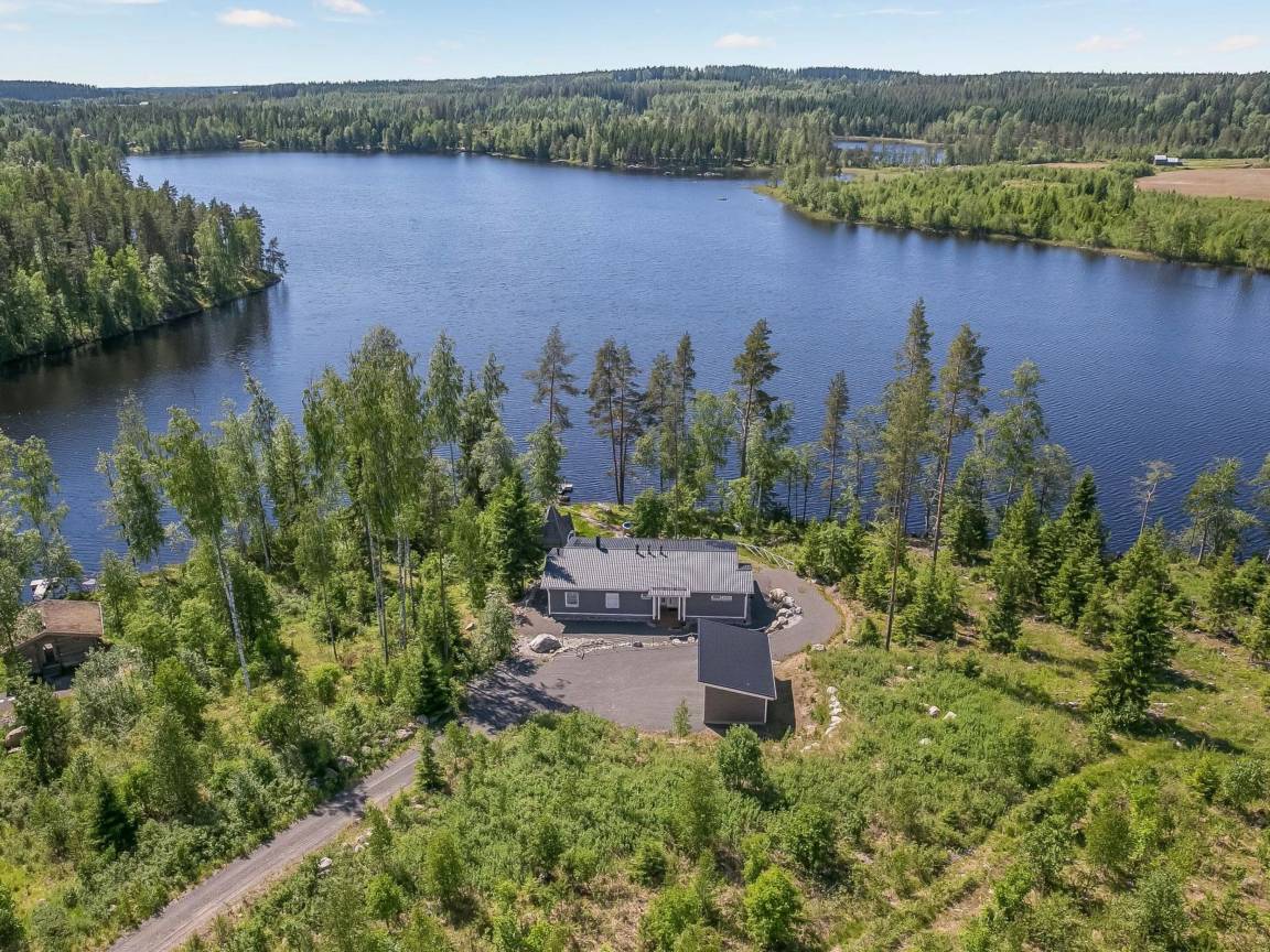 100 M² Talo ∙ 1 Makuuhuone ∙ 8 Vierasta - Hirvensalmi
