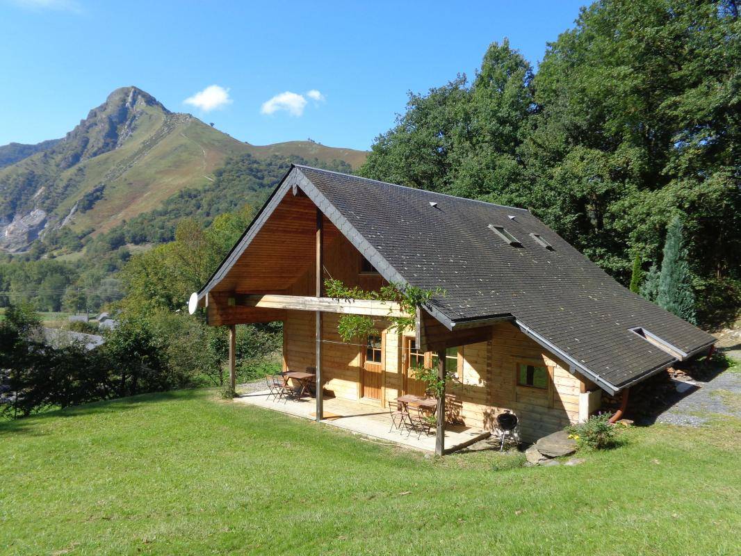 110 M² Mökki ∙ 3 Makuuhuonetta ∙ 6 Vierasta - Lourdes