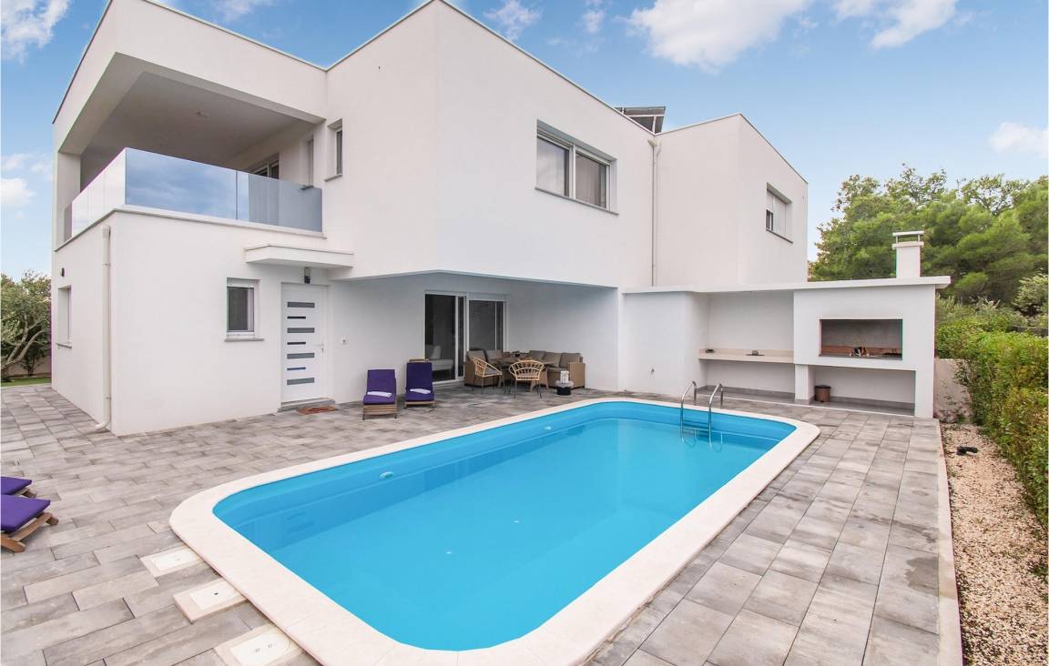 150 M² Ferienhaus ∙ 4 Schlafzimmer ∙ 8 Gäste - Vodice
