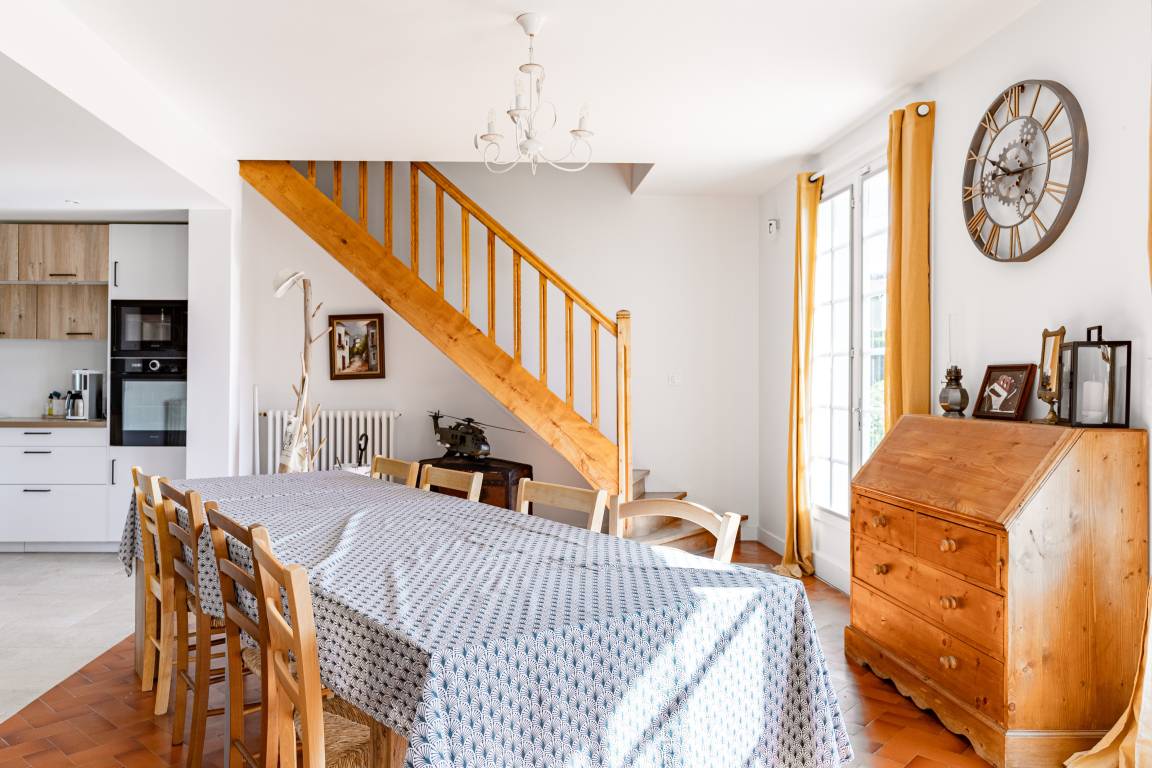 155 M² Maison De Vacances ∙ 5 Chambres ∙ 10 Personnes - Périgueux