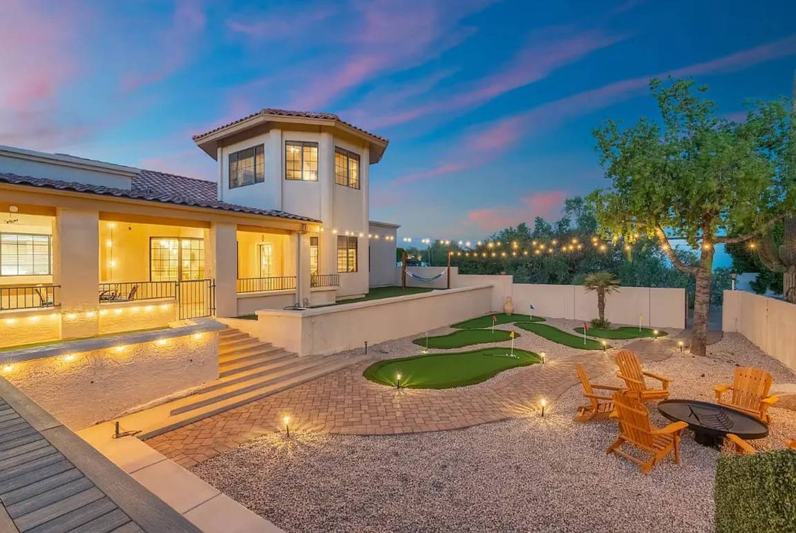 338 M² House ∙ 5 Bedrooms ∙ 10 Guests - Cave Creek