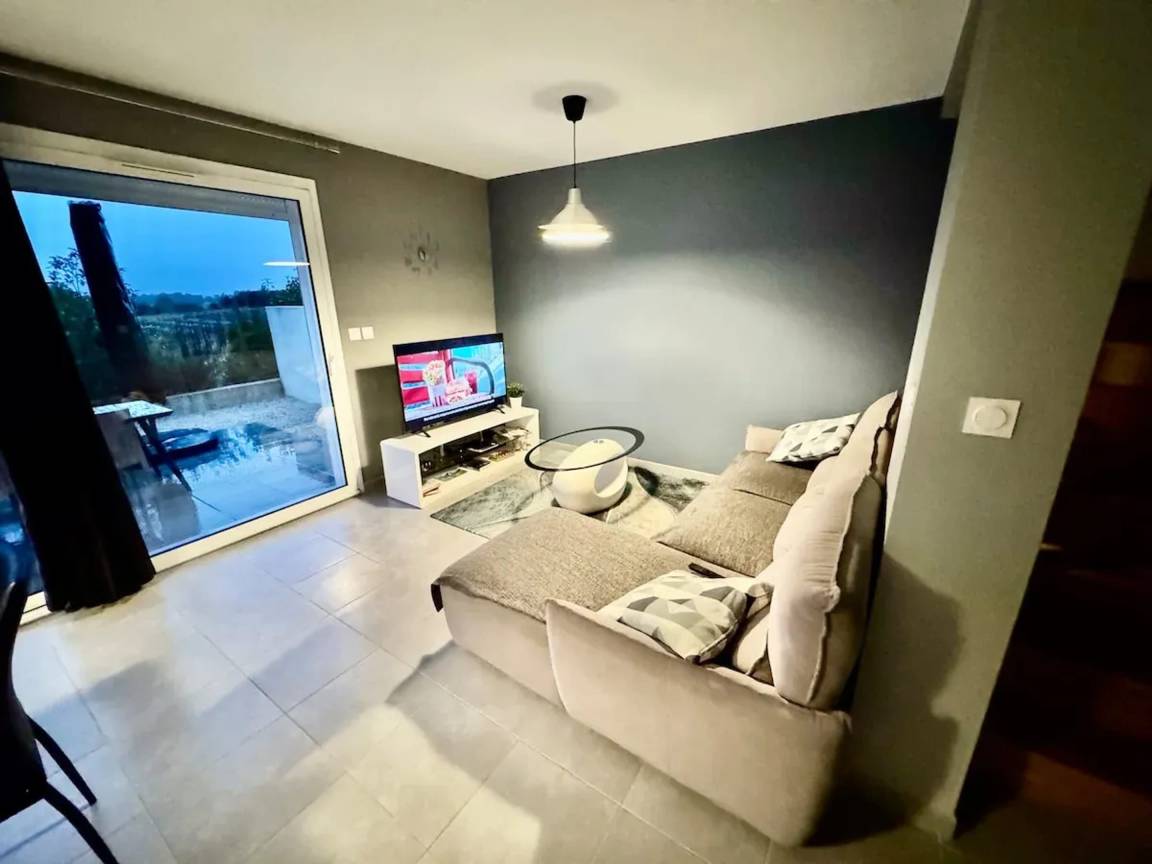 88 M² Maison De Vacances ∙ 3 Chambres ∙ 6 Personnes - Vendargues