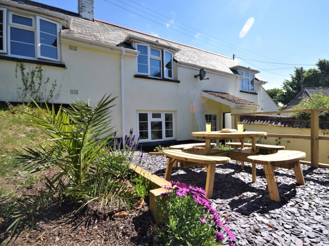 Cottage ∙ 2 Bedrooms ∙ 4 Guests - Braunton