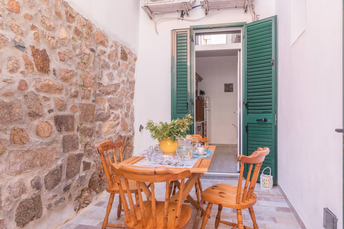 60 M² Apartment ∙ 2 Bedrooms ∙ 4 Guests - La Maddalena