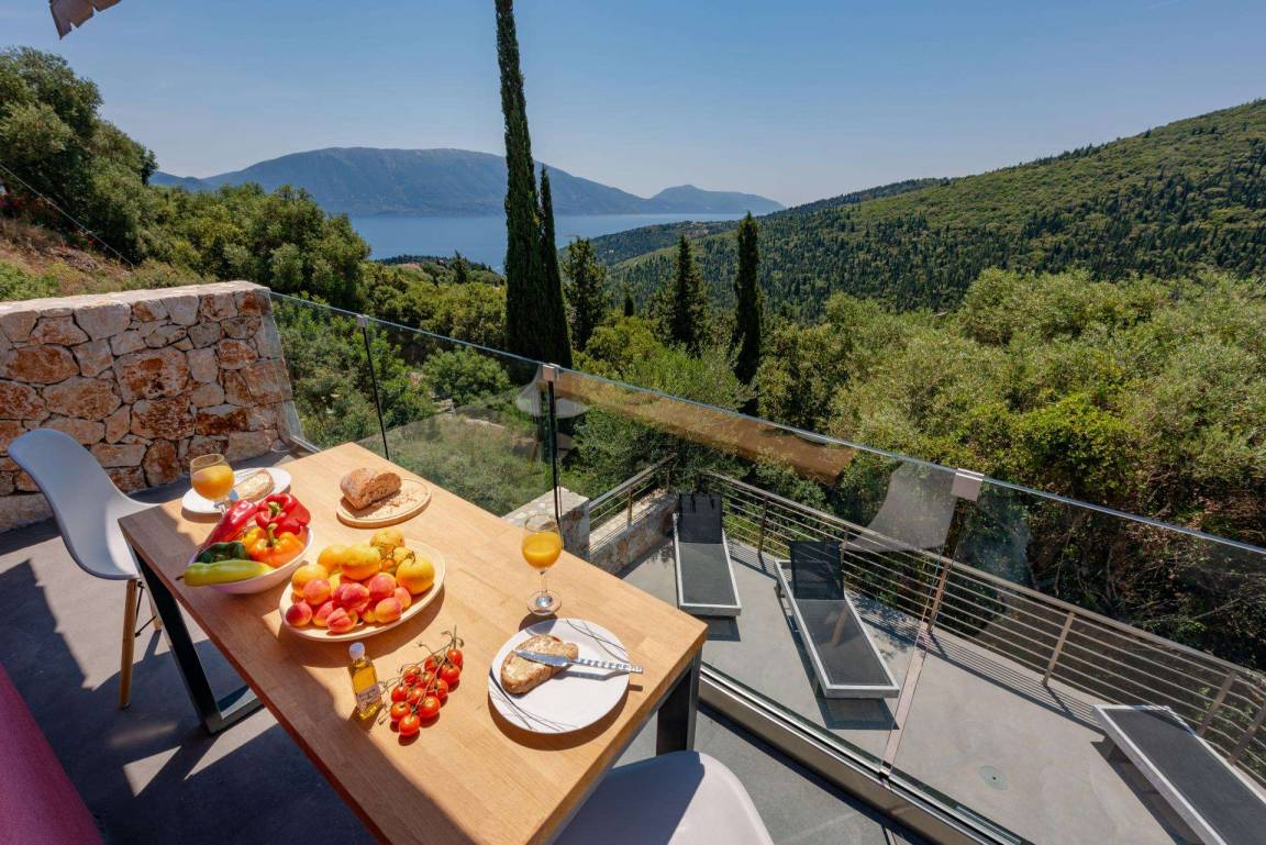 Villa ∙ 2 Bedrooms ∙ 4 Guests - Fiskardo